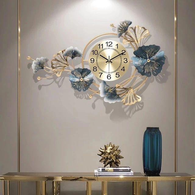 BUTTER THEAME WALL CLOCK